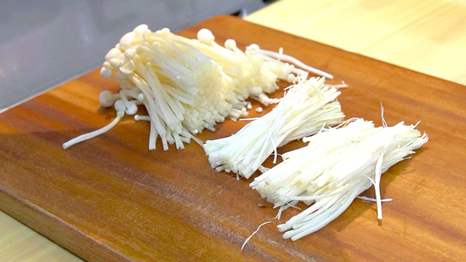 ピリ辛スパイシー！代謝を上げる【鶏むね肉のカレキムおでん】のレシピ - 筋肉料理研究家Ryotaのレシピブログ