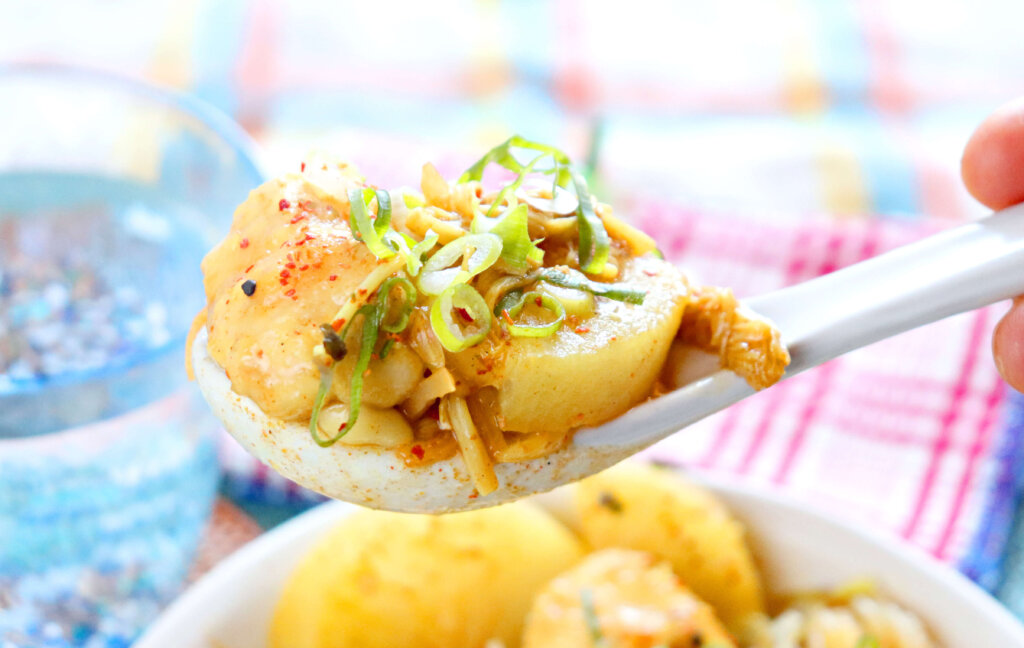 ピリ辛スパイシー！代謝を上げる【鶏むね肉のカレキムおでん】のレシピ - 筋肉料理研究家Ryotaのレシピブログ